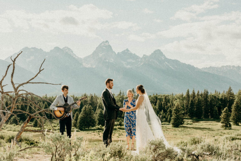Windy Point Turnout Elopement | Ashley & Scott - Erin Wheat Co.