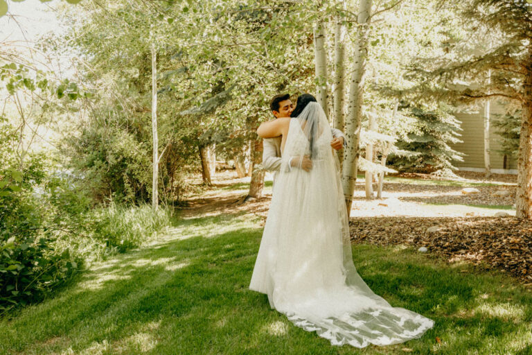 Mountain View Turnout Elopement | Breanna & Jacob - Erin Wheat Co.
